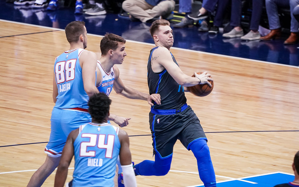 Luka struggles shooting as Mavs lose in Sacramento - Dallas Sports Fanatic